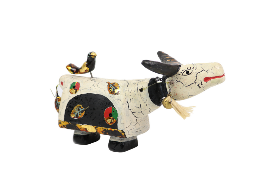 High-class handmade lacquer puppet - Buffalo with banyan leaves patter ...